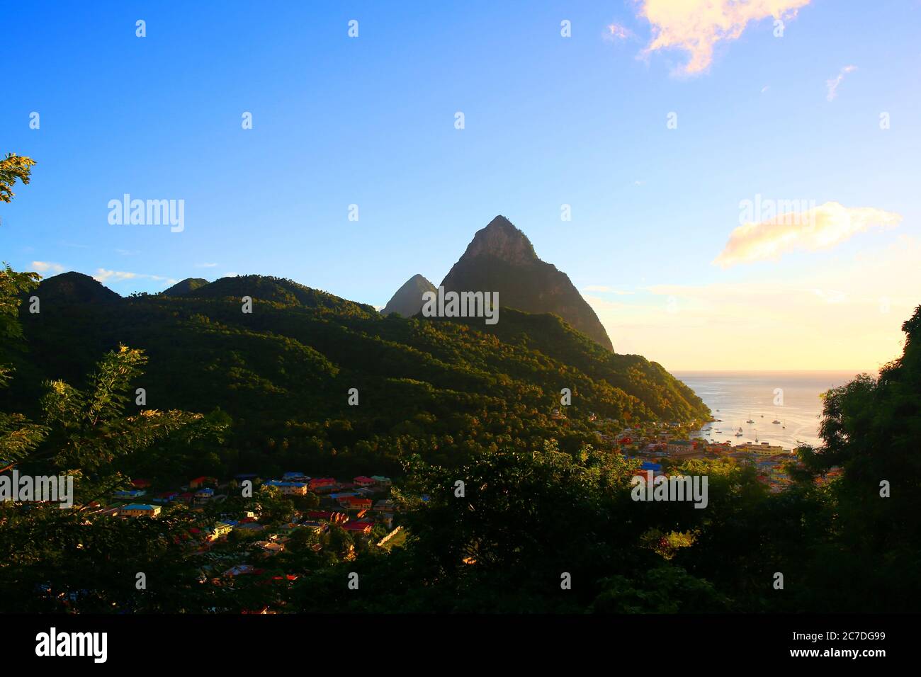 St lucia caribbean and sunrise hi-res stock photography and images - Alamy