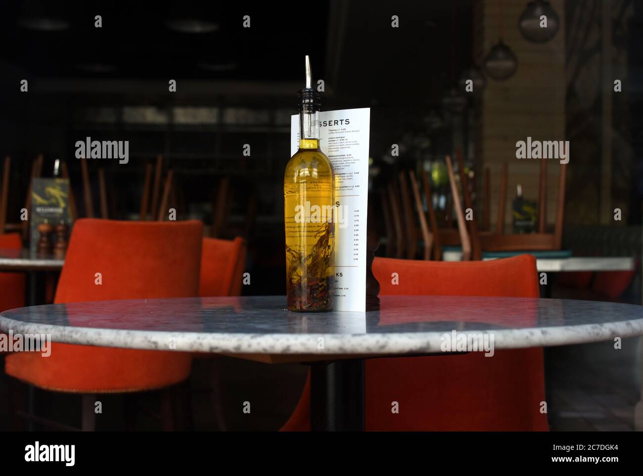 Empty chairs and empty tables hi-res stock photography and images - Alamy