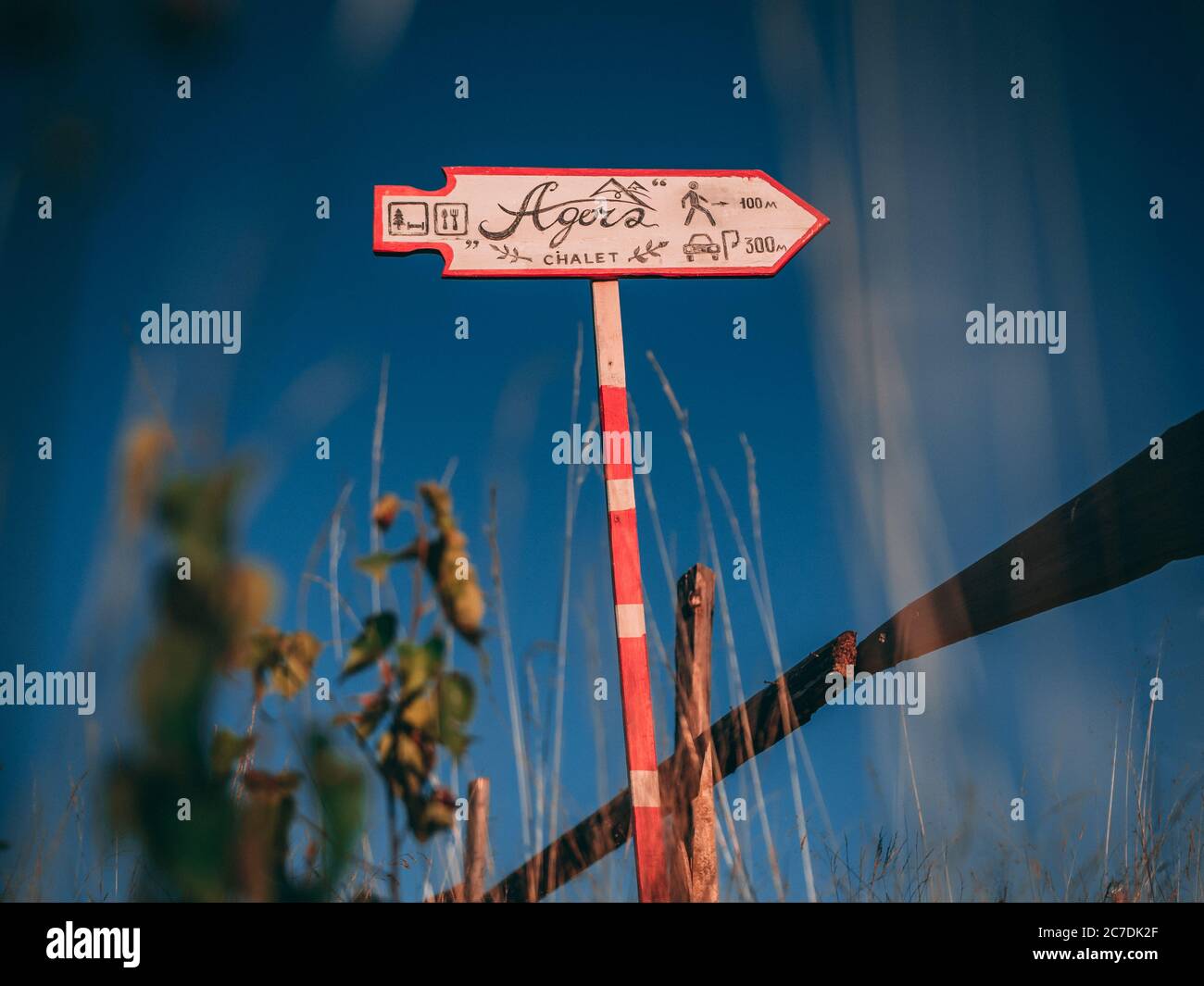 Empty highway low angle shot hi-res stock photography and images - Alamy
