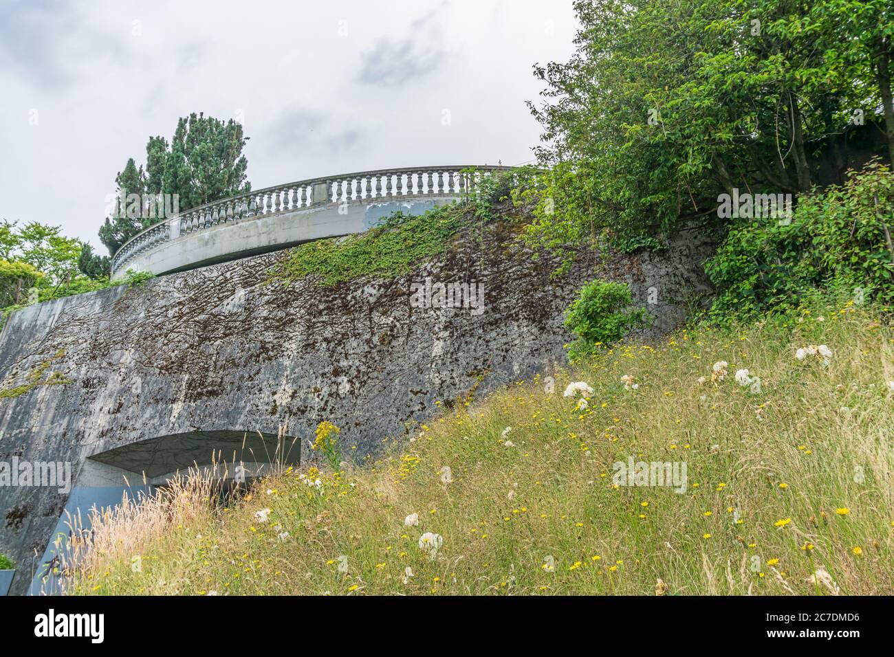 East portal lookout hi-res stock photography and images - Alamy