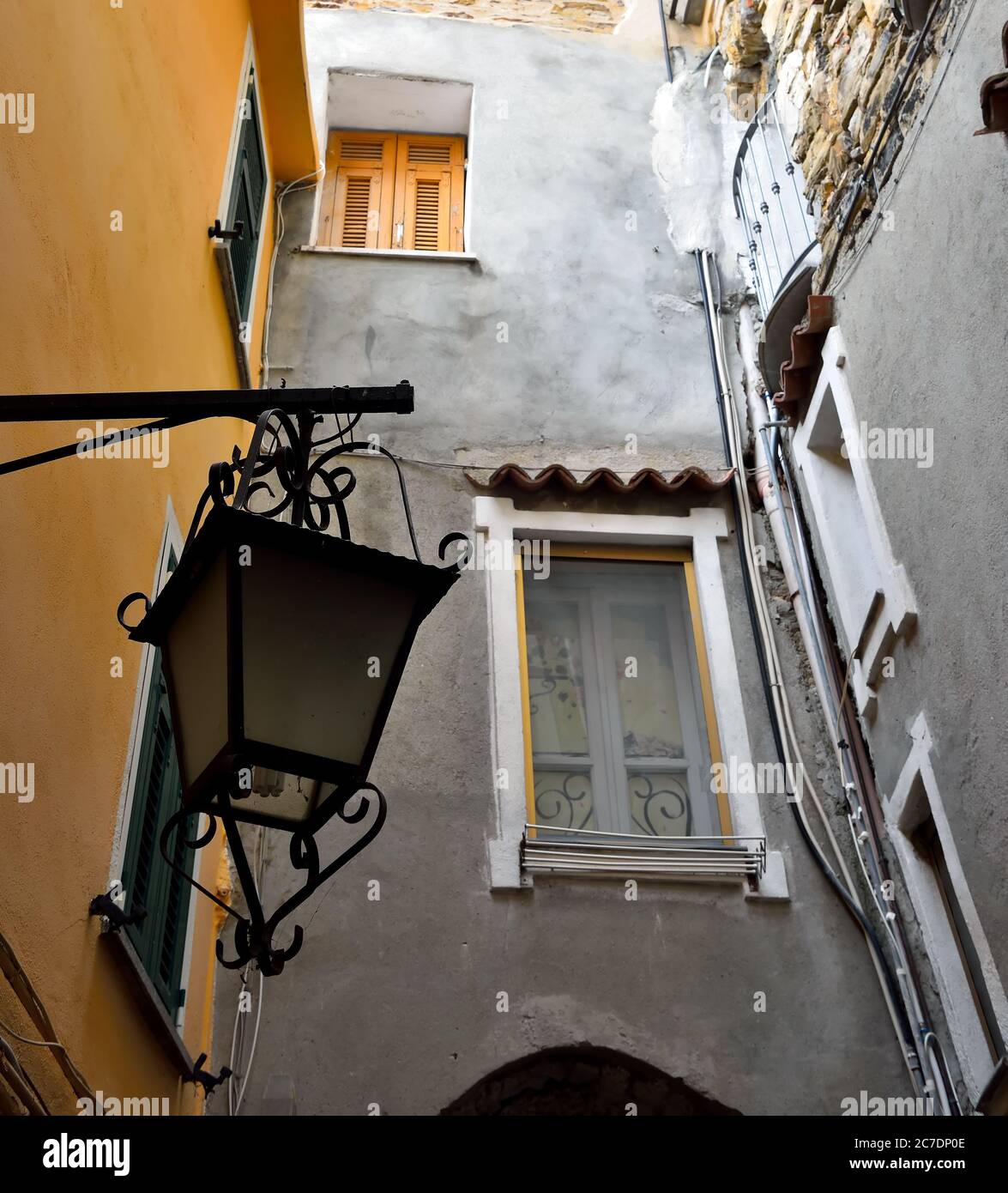 Village of perinaldo hi-res stock photography and images - Alamy