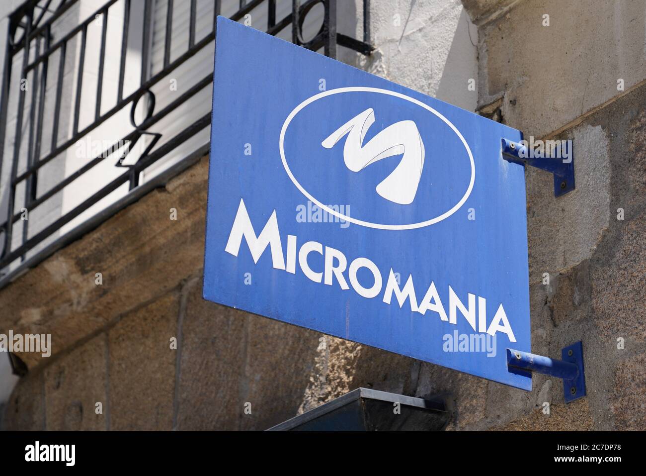 Micromania logo hi-res stock photography and images - Alamy