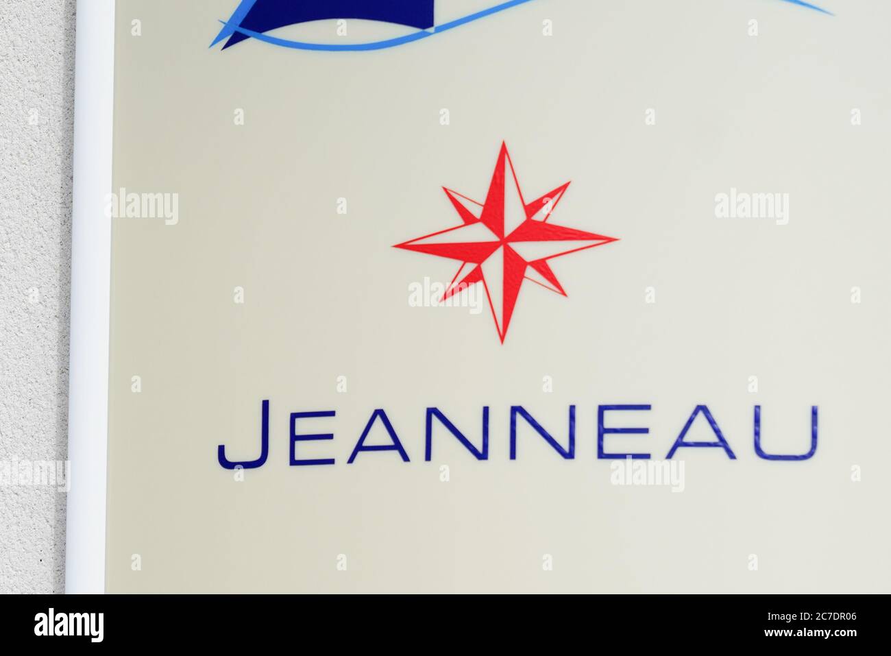 Bordeaux , Aquitaine / France - 07 07 2020 : jeanneau boat sign logo ...