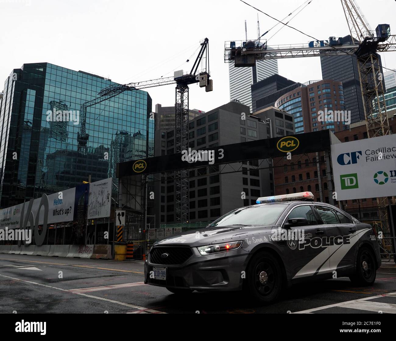 Crane collapse hi-res stock photography and images - Alamy