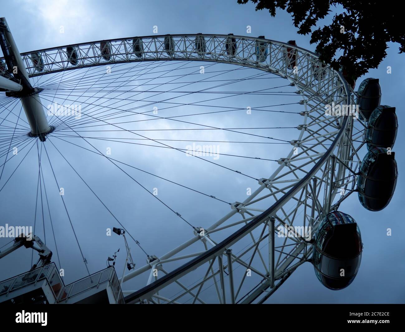 An almost vertical view from the ground up to the London Eye Stock ...