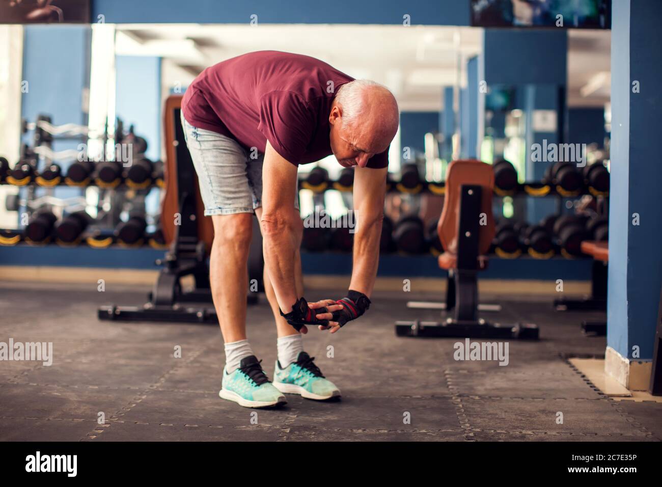 Older muscular man men hi-res stock photography and images - Alamy
