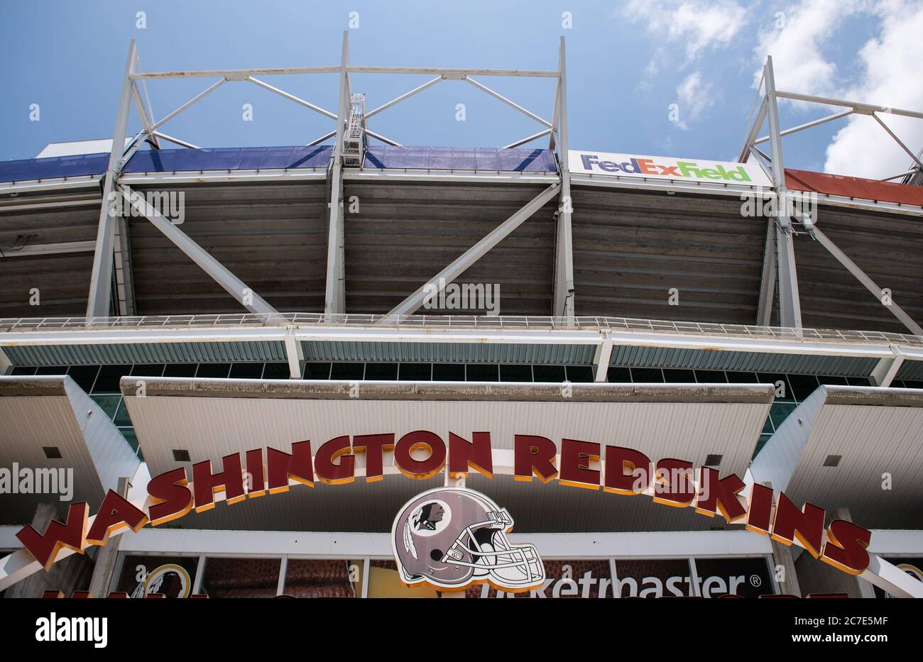 Washington redskins logo hi-res stock photography and images - Alamy