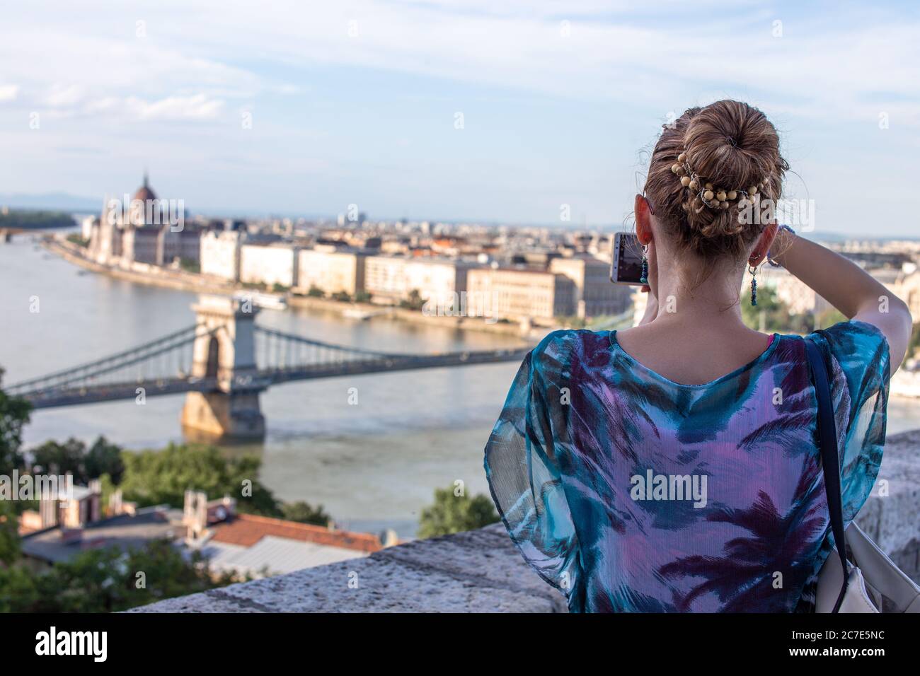Back view beautiful female tourist hi-res stock photography and images ...