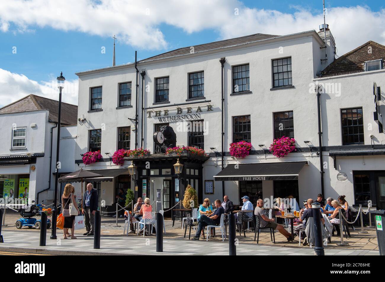 Return following easing lockdown restrictions hi-res stock photography ...