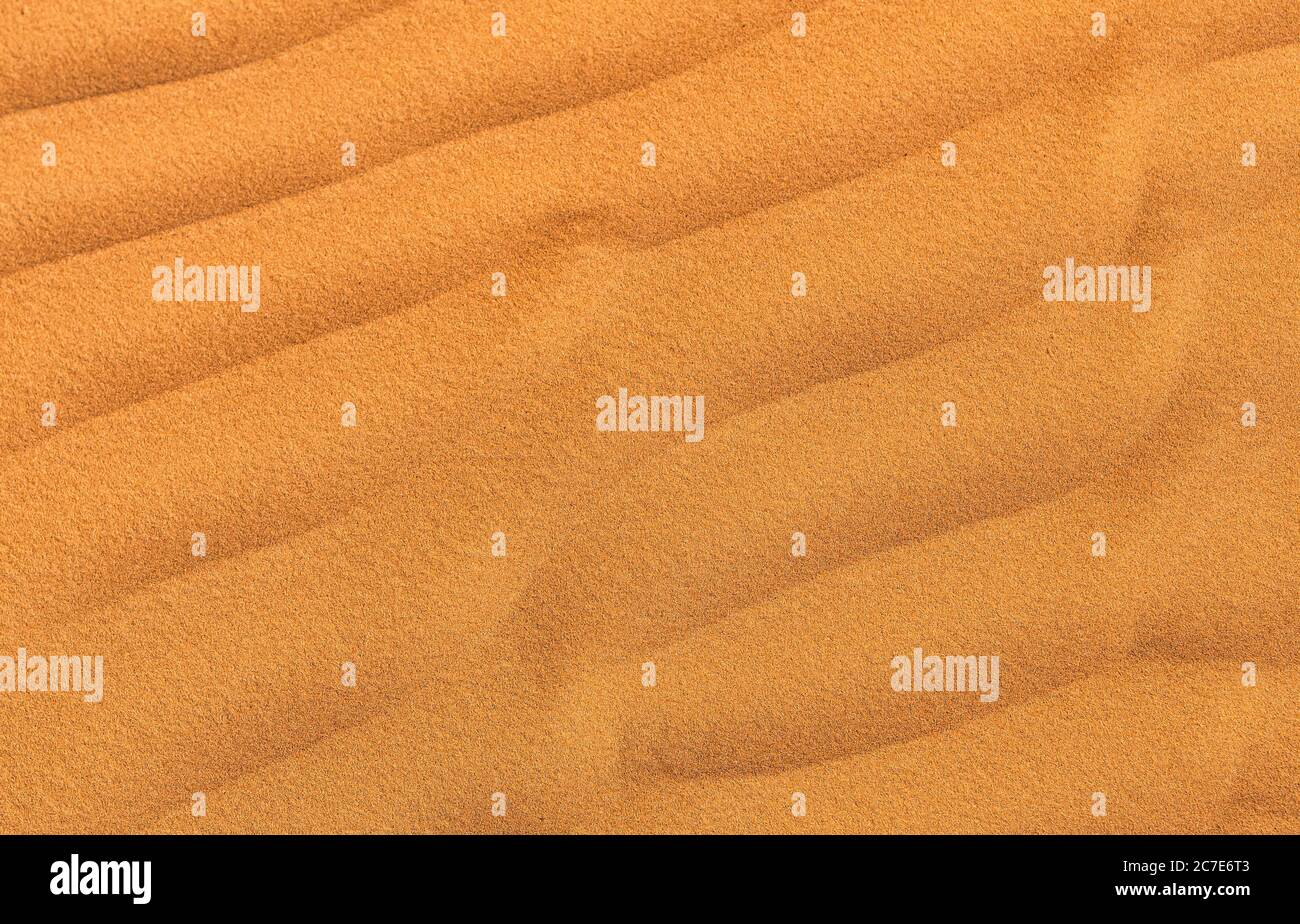 Arabian red sands hi-res stock photography and images - Alamy