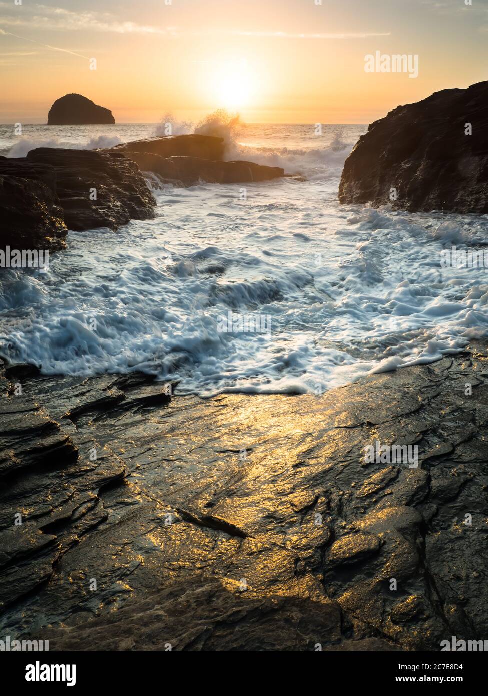 Trebarwith Strand Beach with rising tide and sunset Stock Photo - Alamy