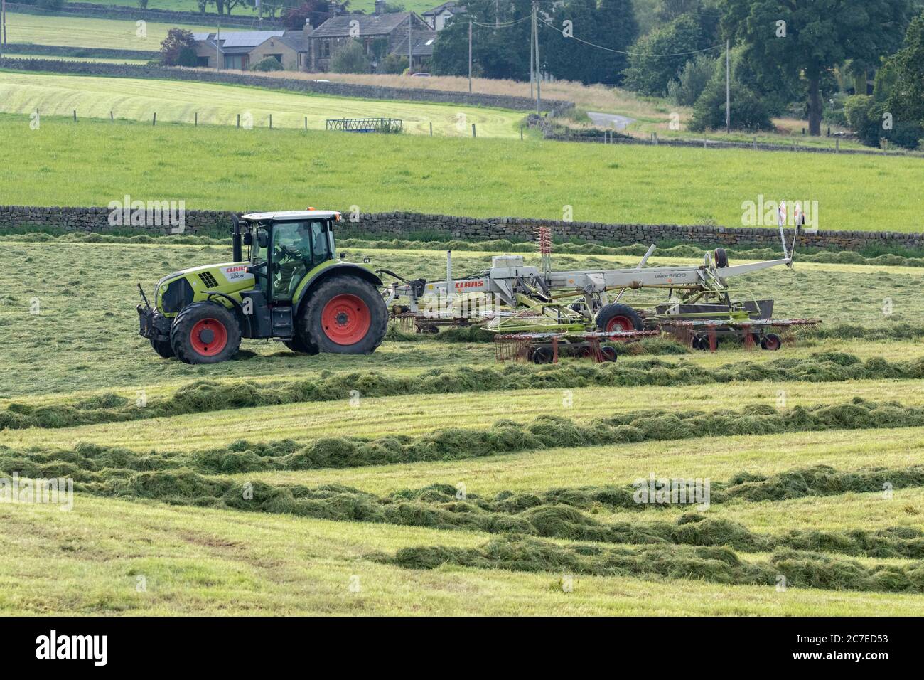 Hay tedder rake combo hi-res stock photography and images - Alamy