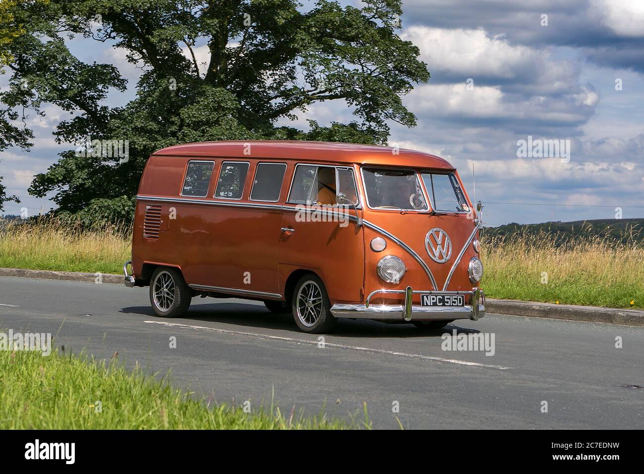 1966 LCV Restored Orange Split-Screen VW Volkswagen Motor Caravan Stock ...