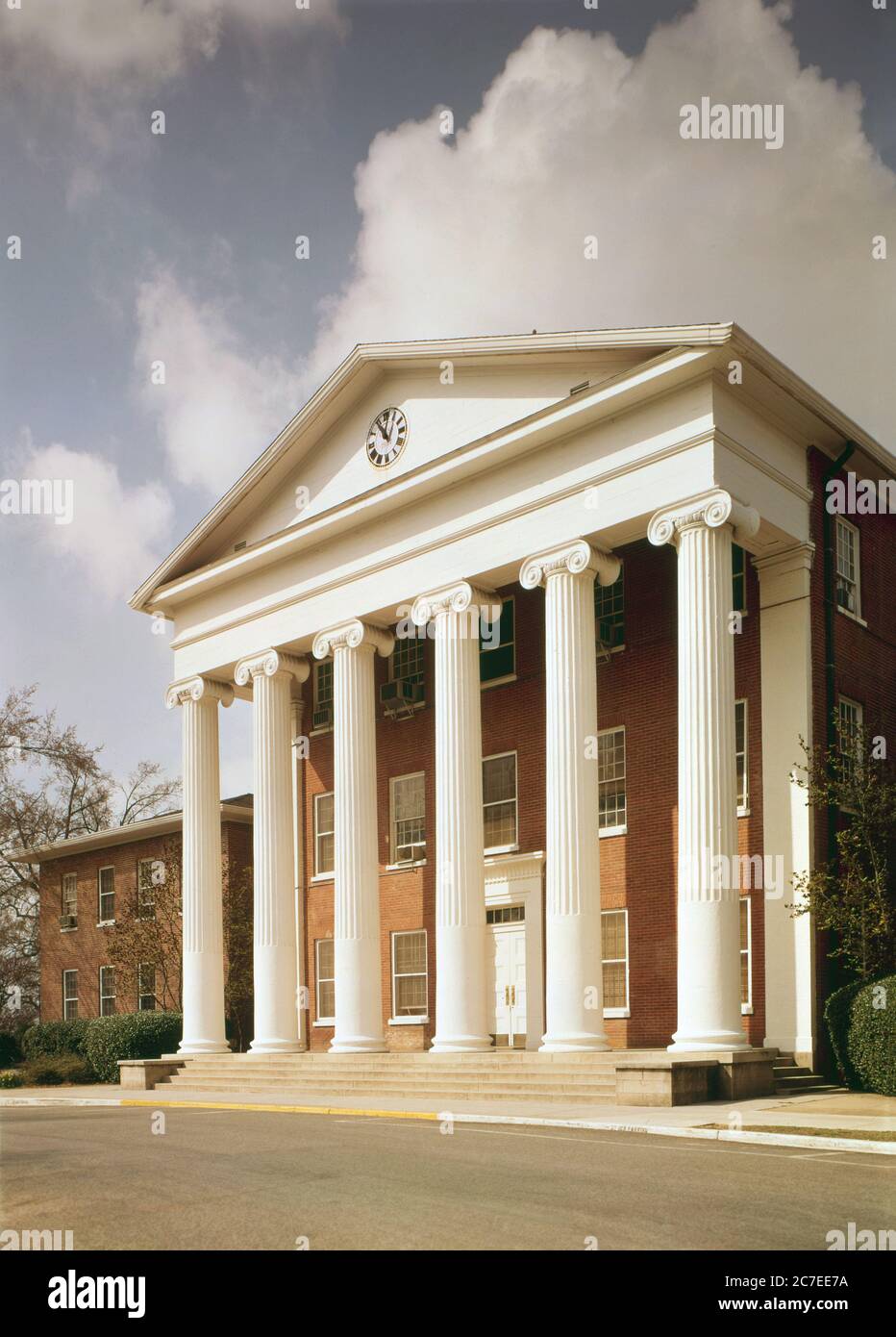 Lyceum Building, University of Mississippi, University Circle, Oxford ...