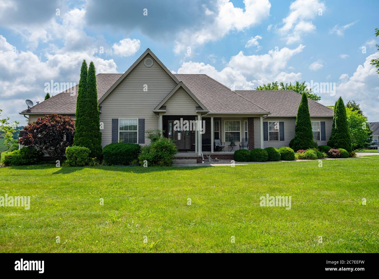 Middle class home in Midwest America Stock Photo - Alamy