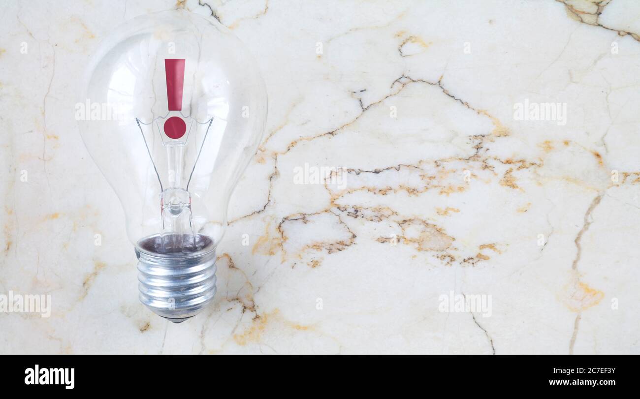 light bulb w. exclamation mark, idea concept, panorama, good copy space ...