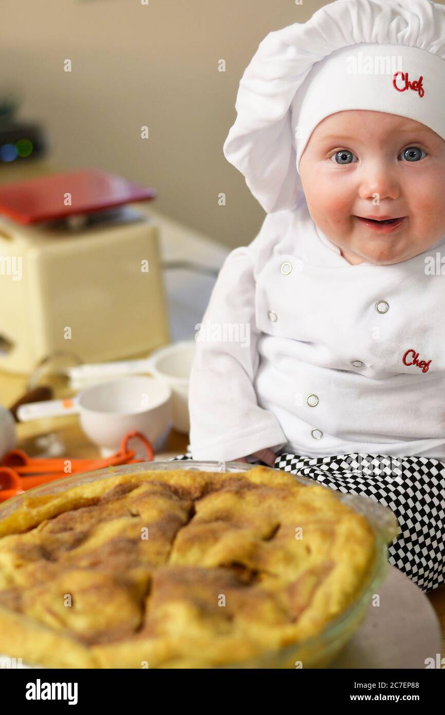 Baby pie hi-res stock photography and images - Alamy