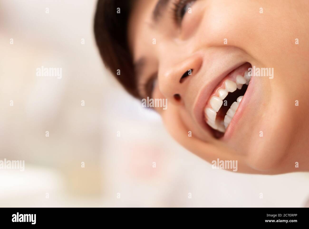 Guy smiley hi-res stock photography and images - Alamy