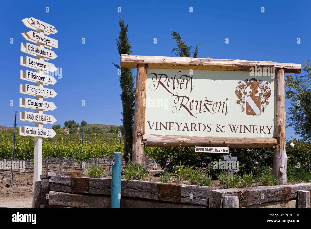Renzoni Winery entrance sign Stock Photo - Alamy