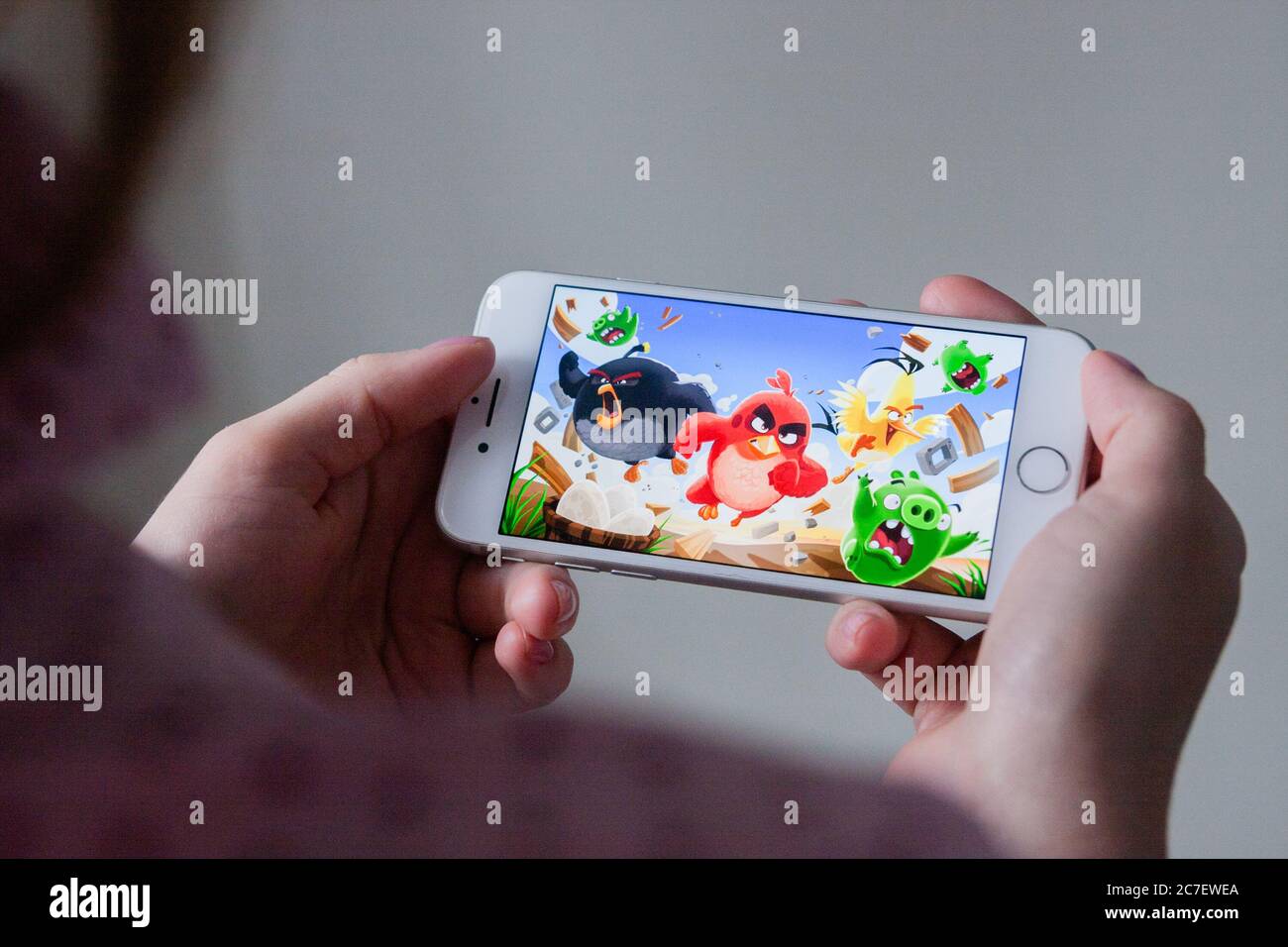 Angry birds game hi-res stock photography and images - Alamy