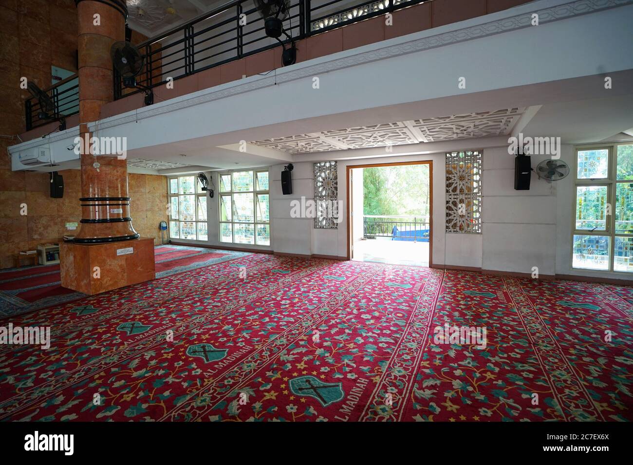 Masjid Al Madinah Mosque, CBD Ciledug, Tangerang, Banten, Indonesia ...
