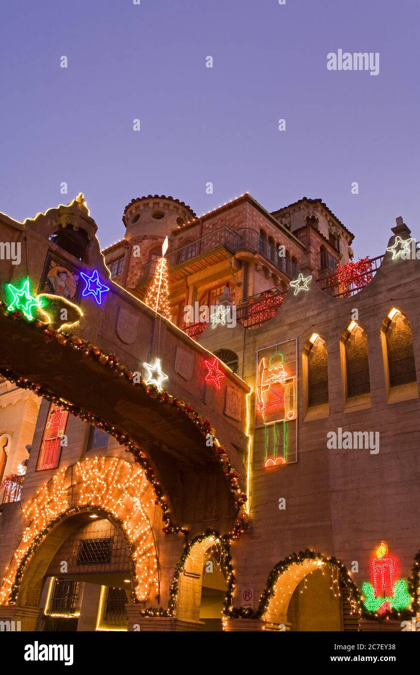 Festival of Lights at the historic Mission Inn, Riverside City ...