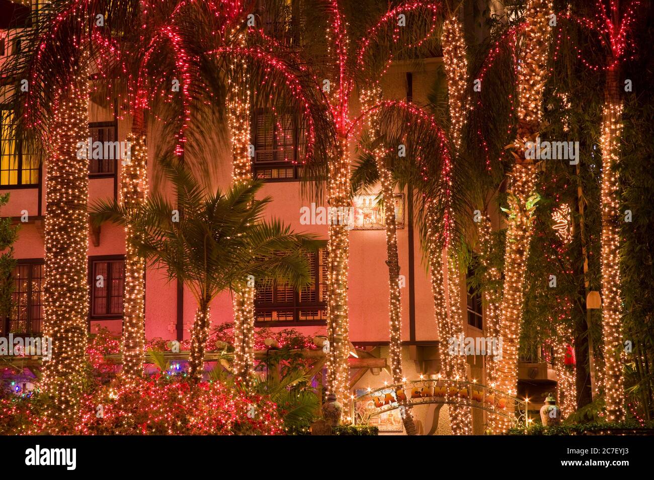 Festival of Lights at the historic Mission Inn, Riverside City ...