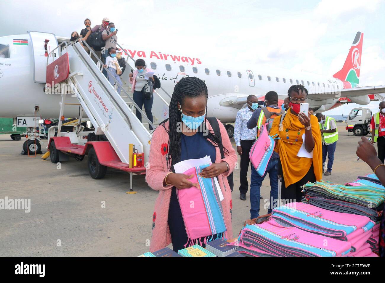 Kenya airways plane hi-res stock photography and images - Alamy