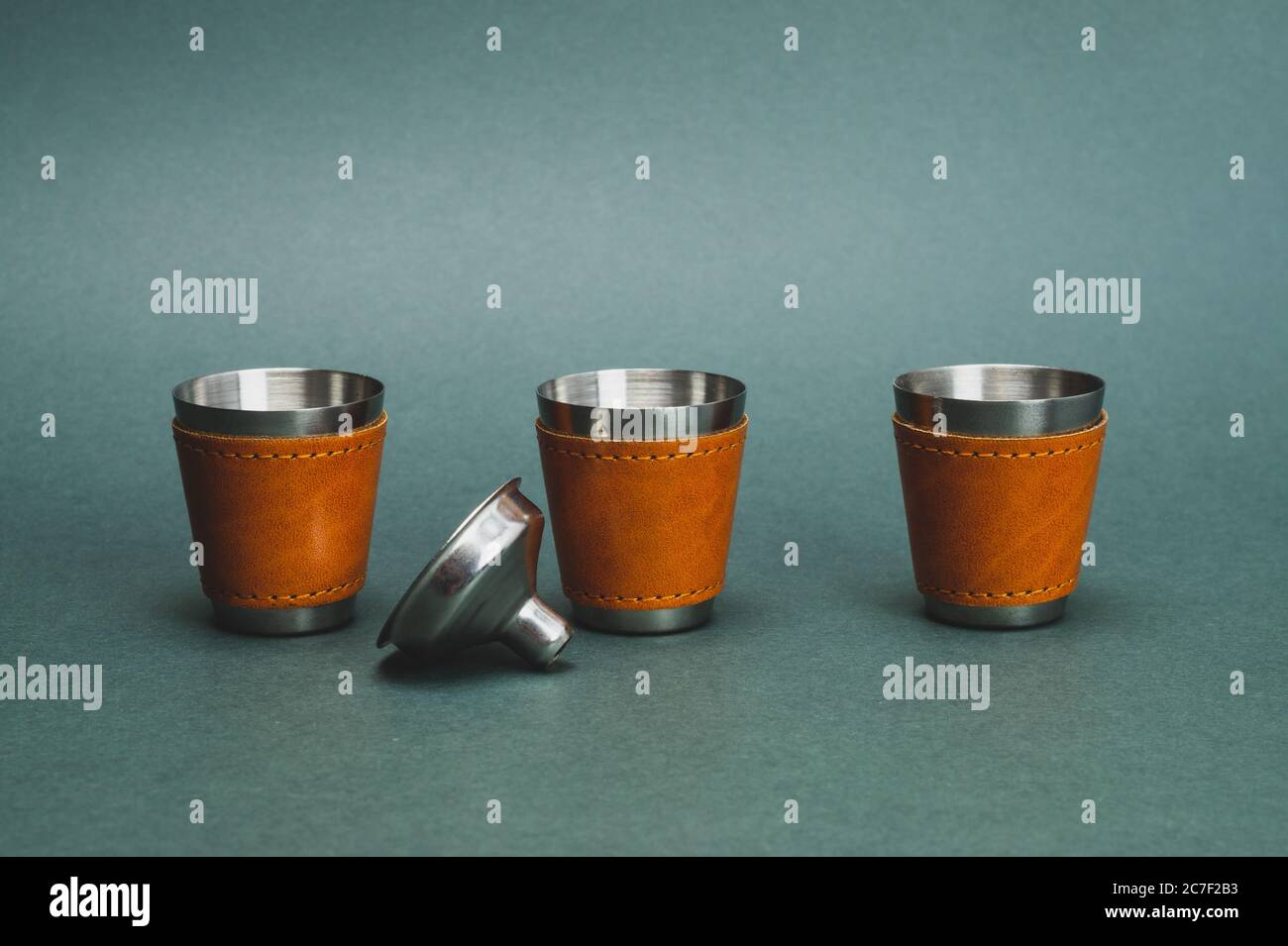 Glasses in a row hi-res stock photography and images - Alamy