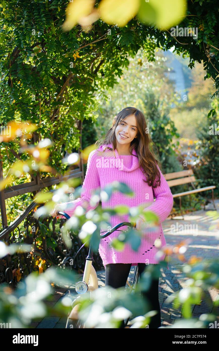 Girl chuckling hi-res stock photography and images - Alamy