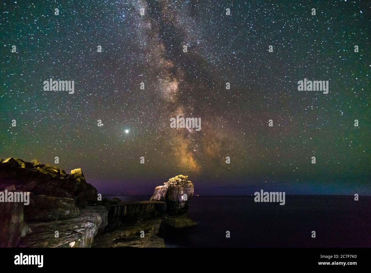 Pulpit Rock, Portland Bill, Dorset, UK. 17th July 2020. UK Weather. The ...