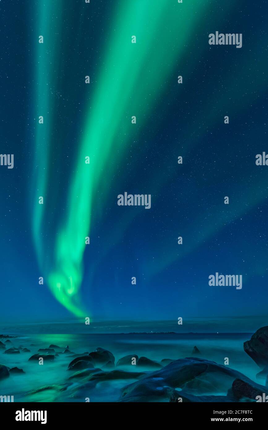 Northern Lights (Aurora borealis), Haukland Beach, Lofoten, Norway ...