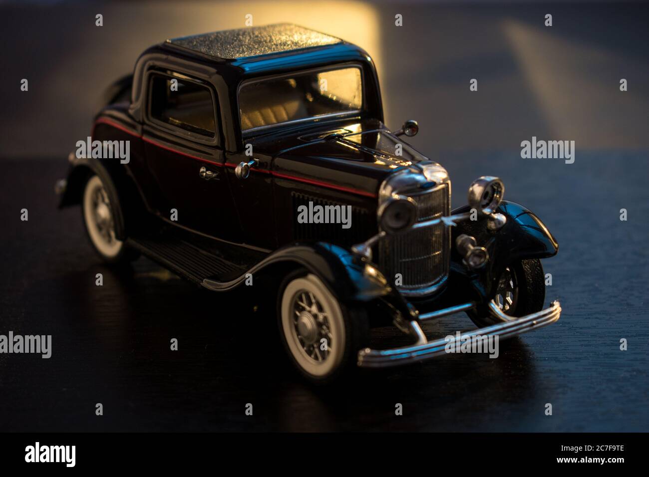 Classic cars garage hi-res stock photography and images - Alamy