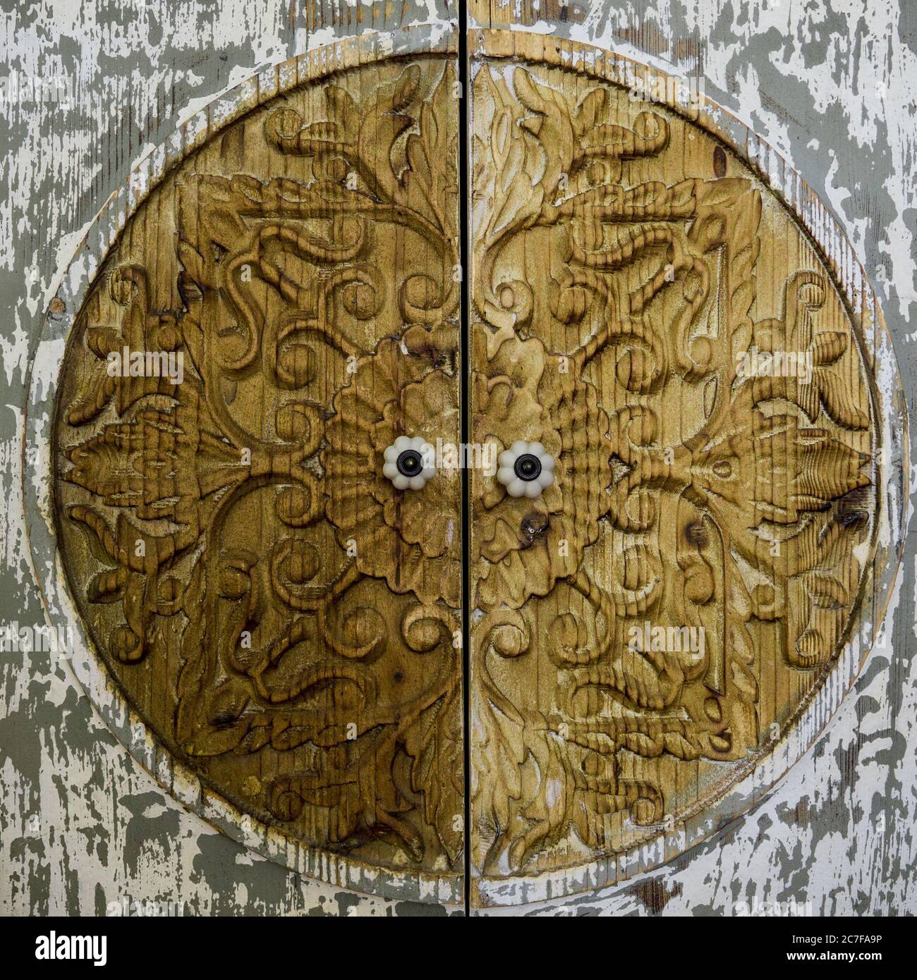 Beautiful shot iron door hi-res stock photography and images - Alamy