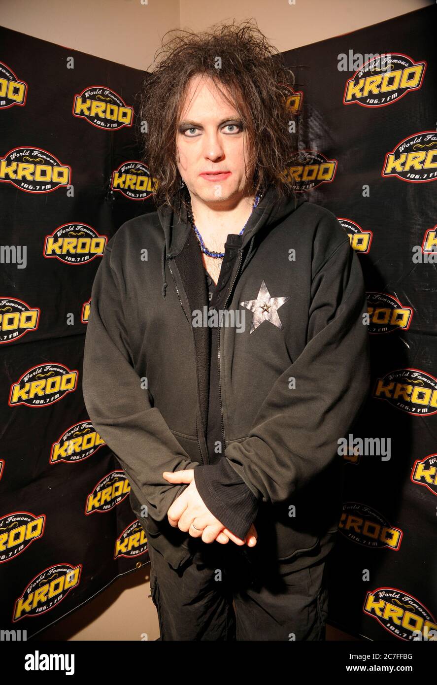 Portrait of singer Robert Smith of The Cure at the 2008 KROQ Almost ...
