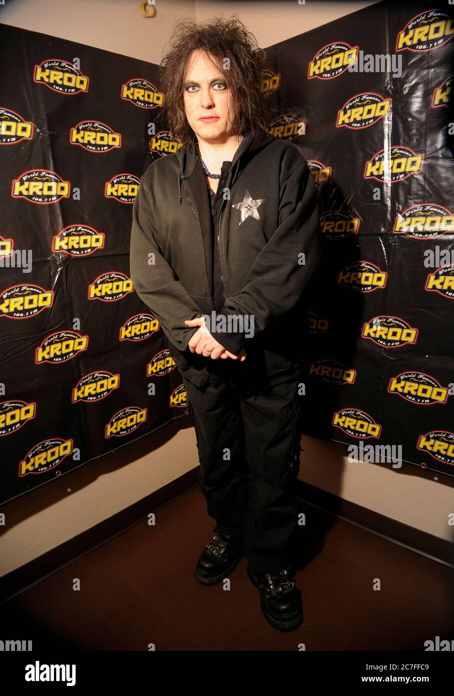 Portrait of singer Robert Smith of The Cure at the 2008 KROQ Almost ...