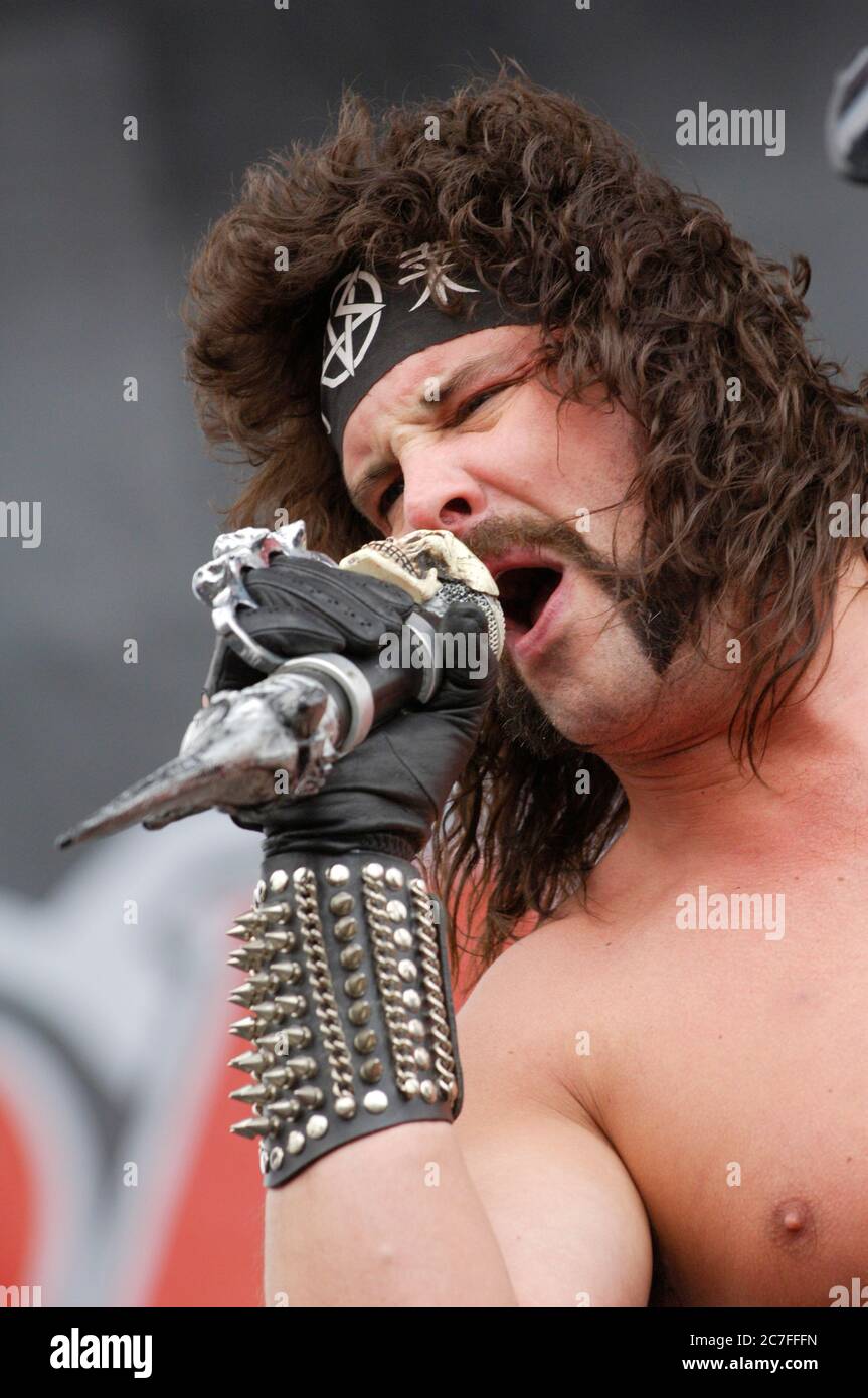 Randy Van Stone of Van Stone performing during the Bamboozle Left at ...