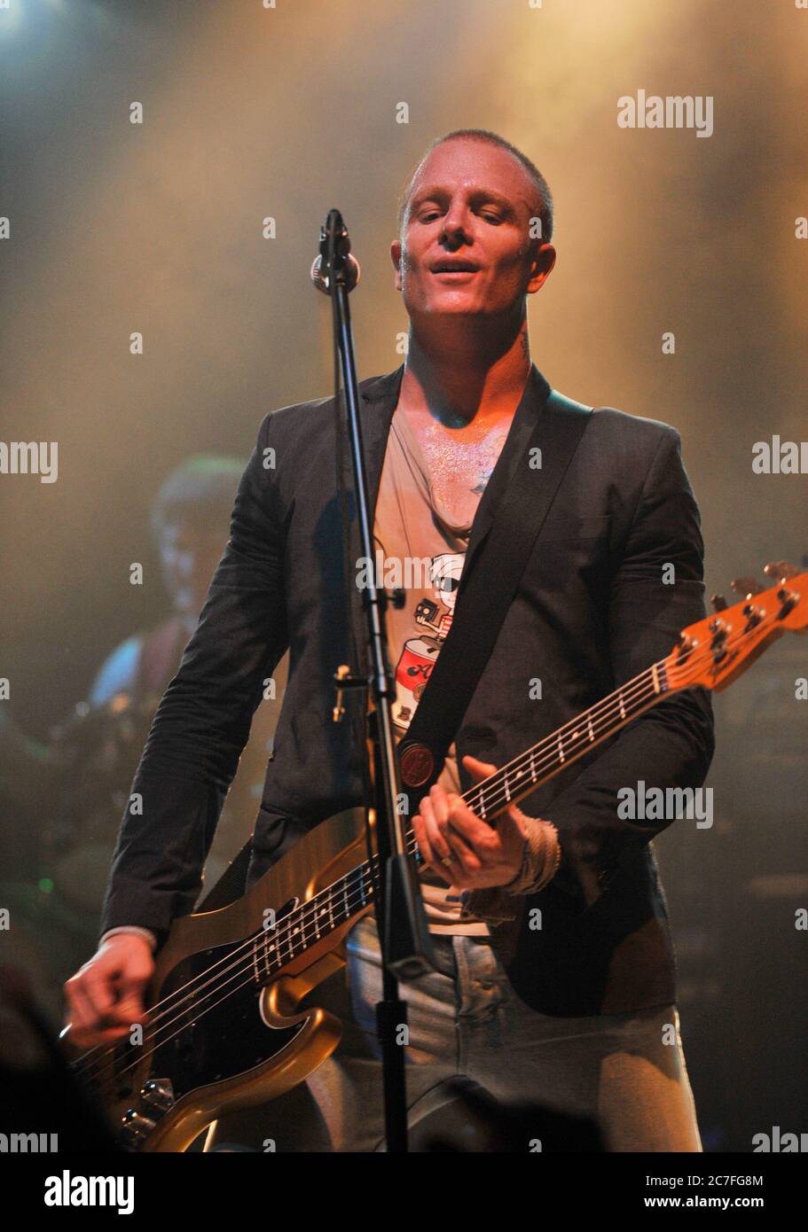 Singer Max Collins of Eve 6 performing at the Key Club on September 12 ...