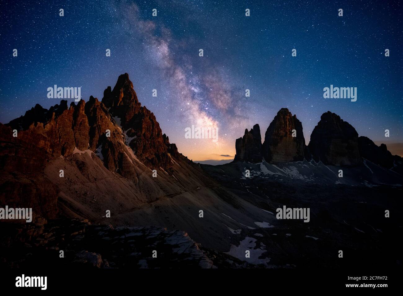 Milky way dolomites hi-res stock photography and images - Alamy