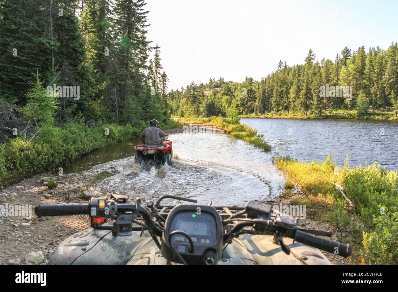 Quads in action hi-res stock photography and images - Alamy