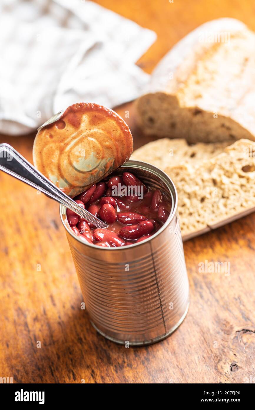 Baked bean beans tin hi-res stock photography and images - Alamy