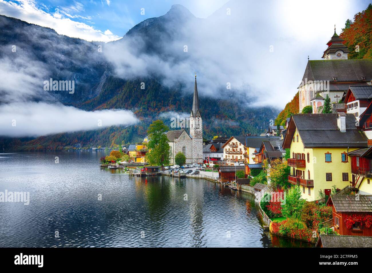 View village hallstattersee fall hi-res stock photography and images ...