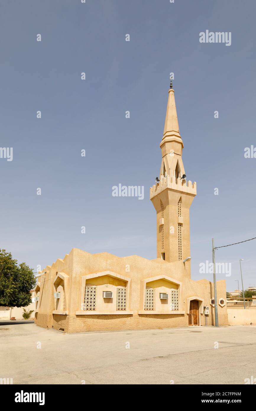 Mosque with minaret in a small place in Saudi Arabia Stock Photo - Alamy
