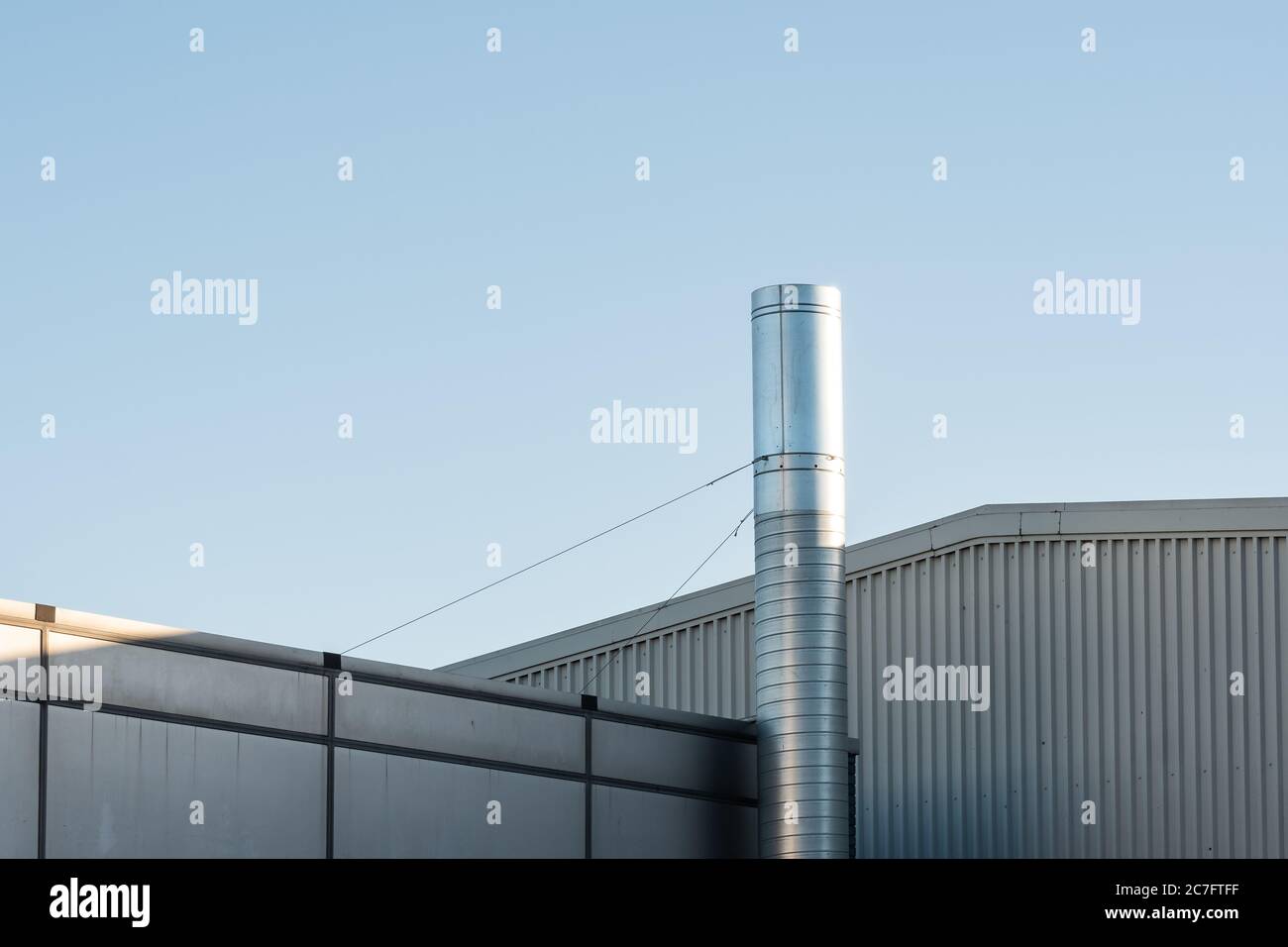 Metal clad offices hi-res stock photography and images - Alamy