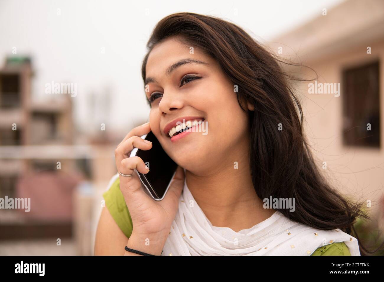 Kameez side hi-res stock photography and images - Alamy