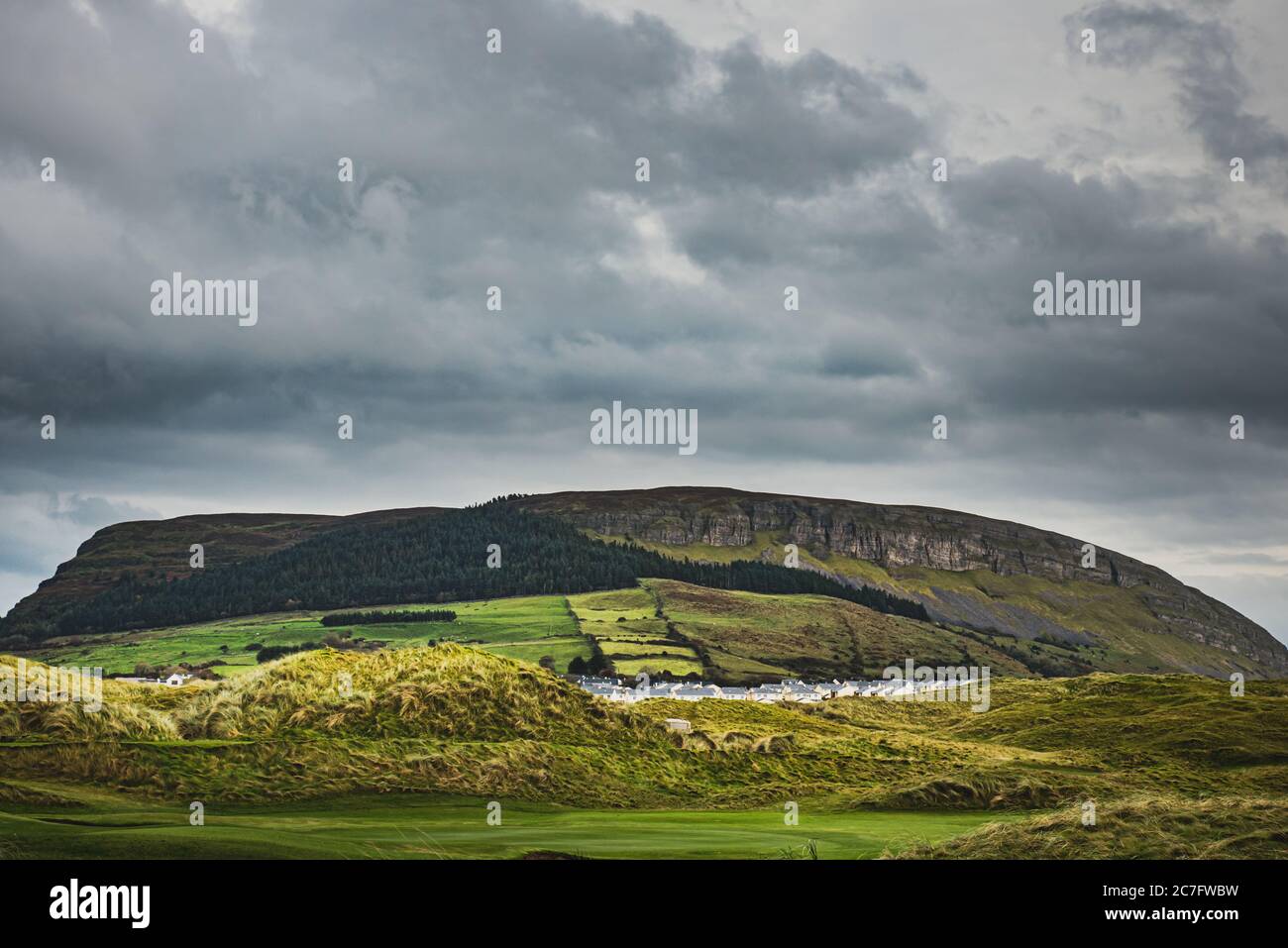 Queen maeve hi-res stock photography and images - Alamy