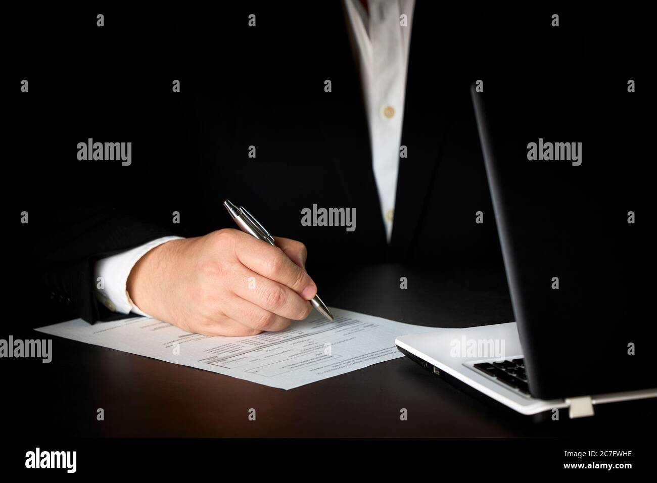 Employment Contract High Resolution Stock Photography and Images - Alamy