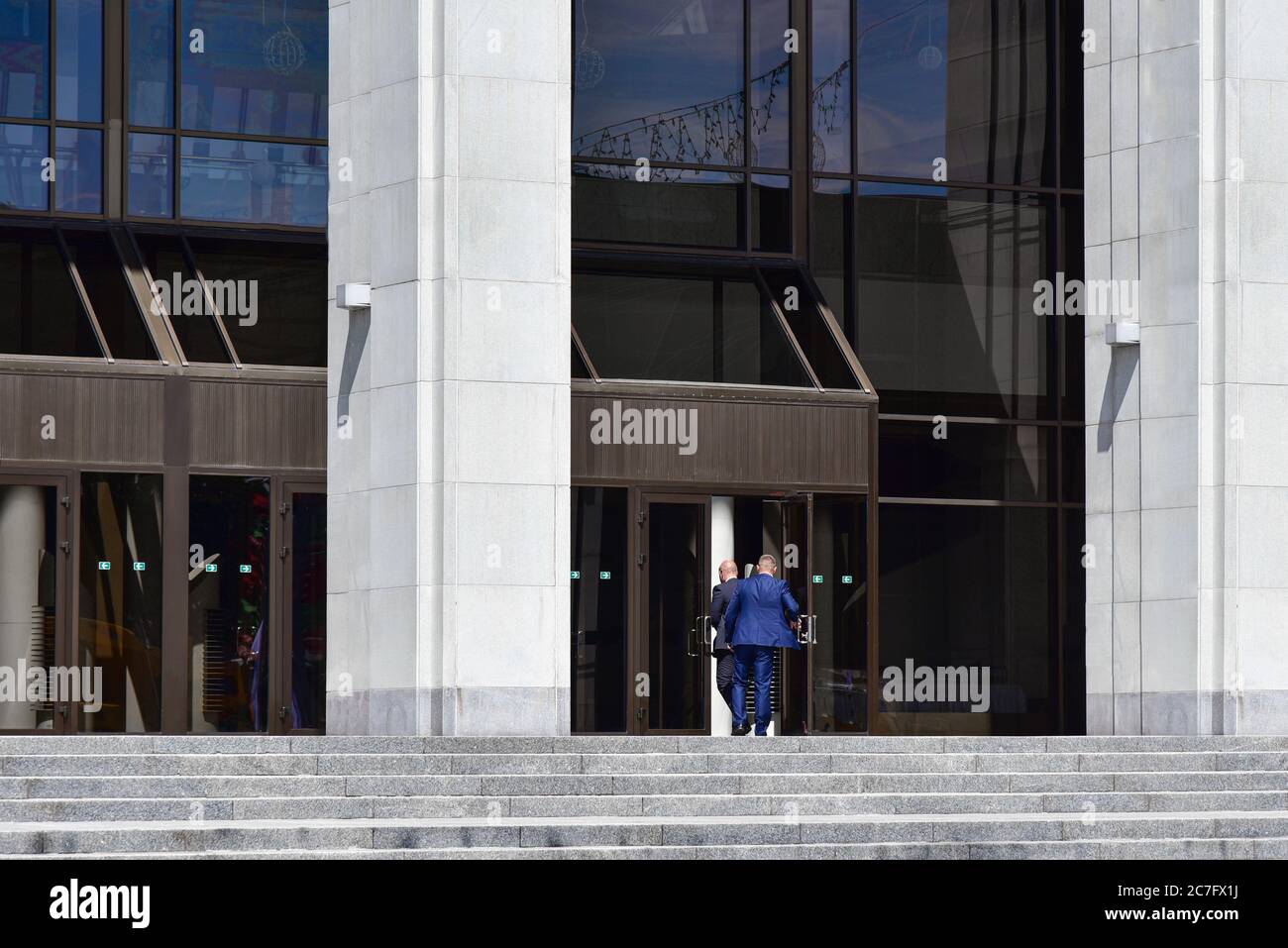 Large official building hi-res stock photography and images - Alamy