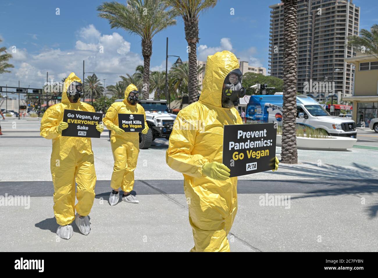 Florida parking lot signs hi-res stock photography and images - Alamy