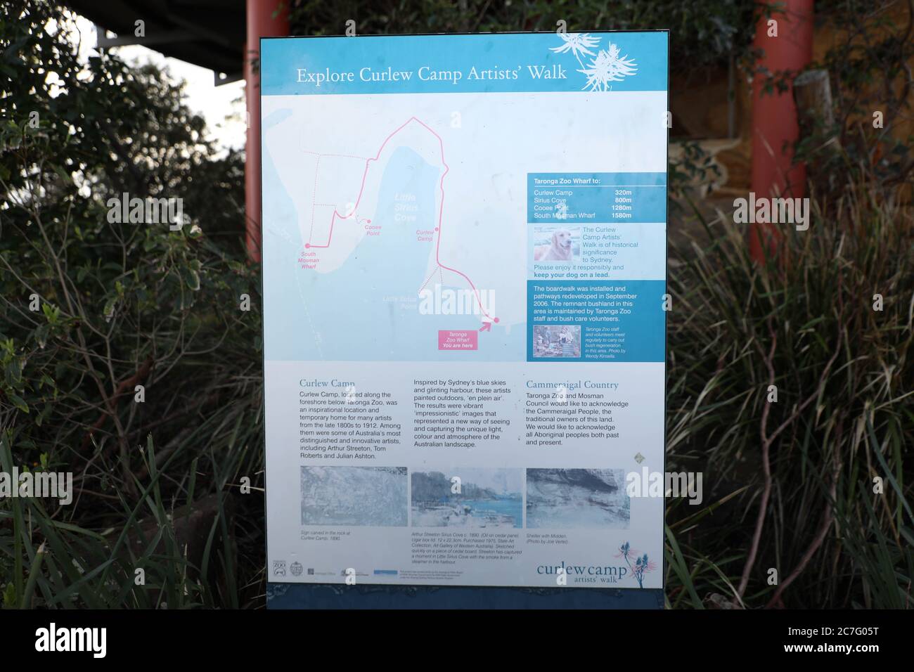 Curlew Camp artists’ walk, Mosman, Sydney, NSW, Australia Stock Photo ...